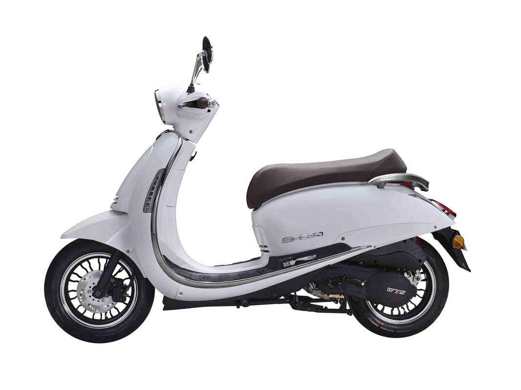 CE EEC DOT 2 Stroke 4 Stroke 50 125 150CC Gas Powered Motor Scooters Eivissa kingly way